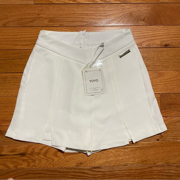 YesStyle | Skirts | Nwt White Skirtskort | Poshmark